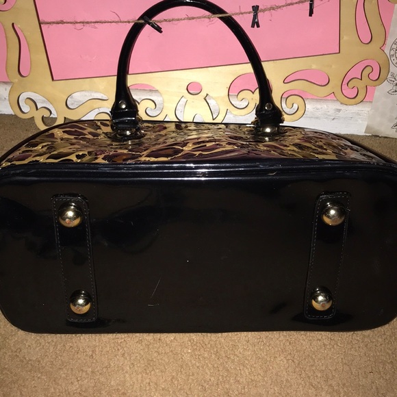 Hello Kitty | Bags | Hellokitty Loungfly Extra Large Leopard Purse ...